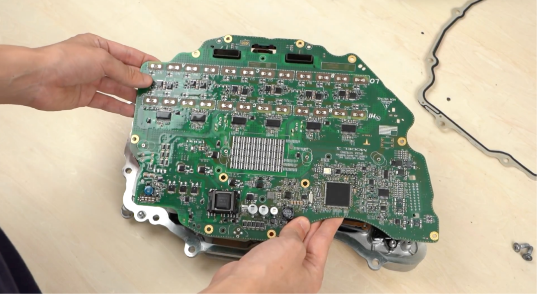 Tesla Model 3 Inverter Teardown: Simplicity is Optimum-Electronics ...
